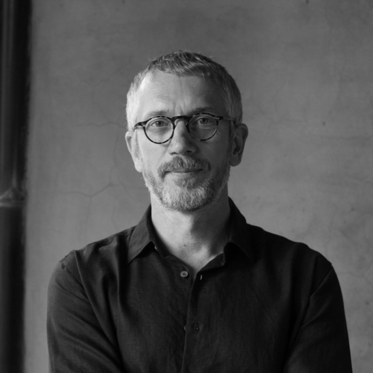 Help Desk Knowledge Base: What It Is & How to Build One